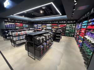 NBA Store Berlin – The Playce – Capwand – Capaddicts – Lifestyle of a ...